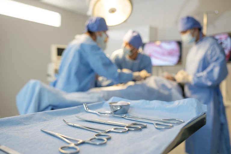 A Deep Dive into the Equipment Used in Medical Precision Machining ...